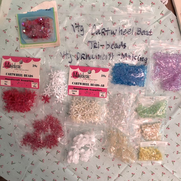 Vintage | Office | Vintage Cartwheel Beads Tri Beads | Poshmark